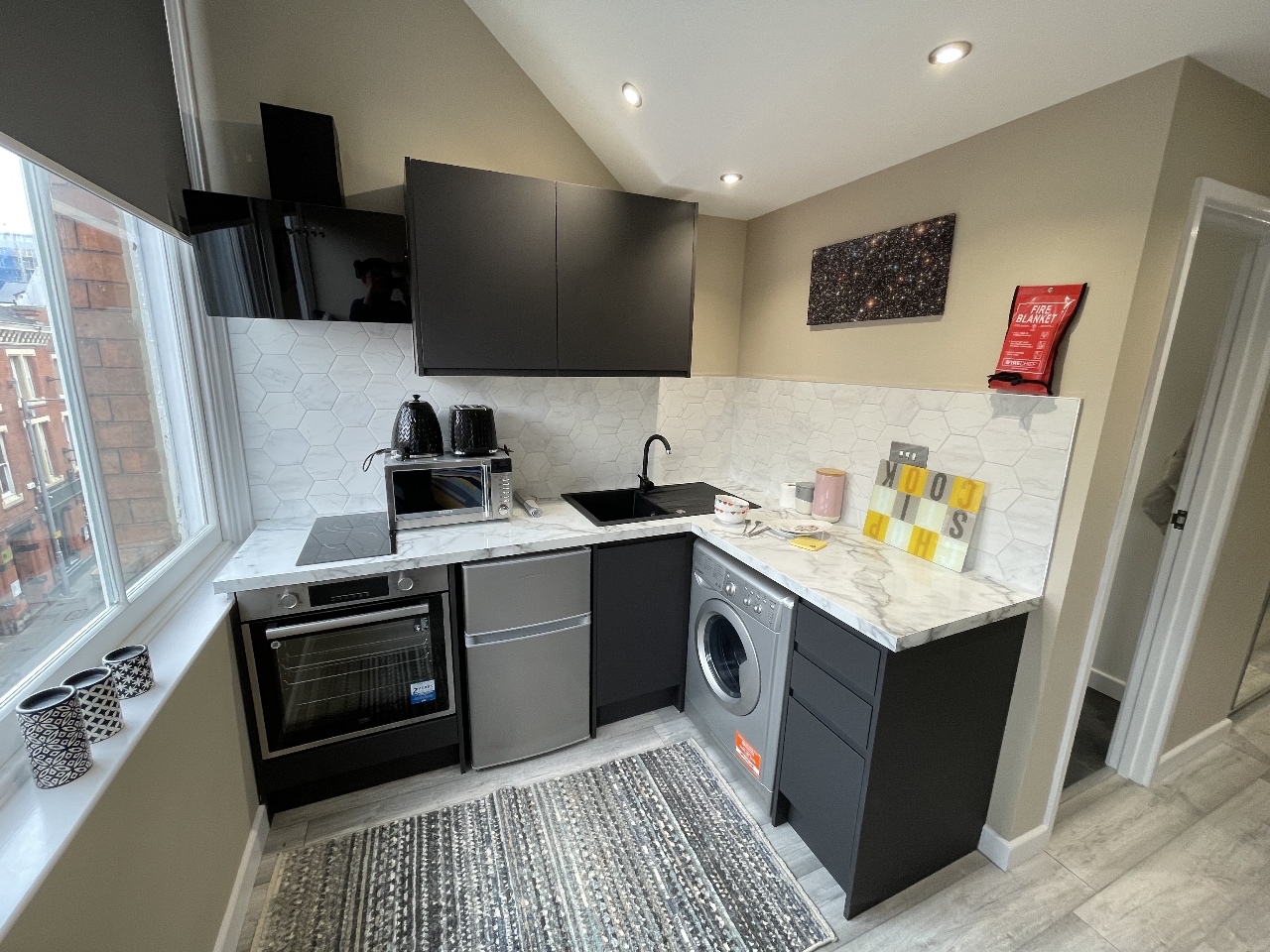 Nottingham - Studio Flat, Carlton Building, NG1 - To Rent Now for £693. ...