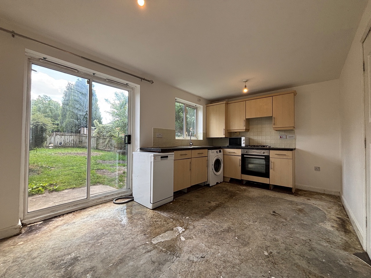 Manchester - 3 Bed Semi-Detached House, Rhine Drive, M8 - To Rent Now ...