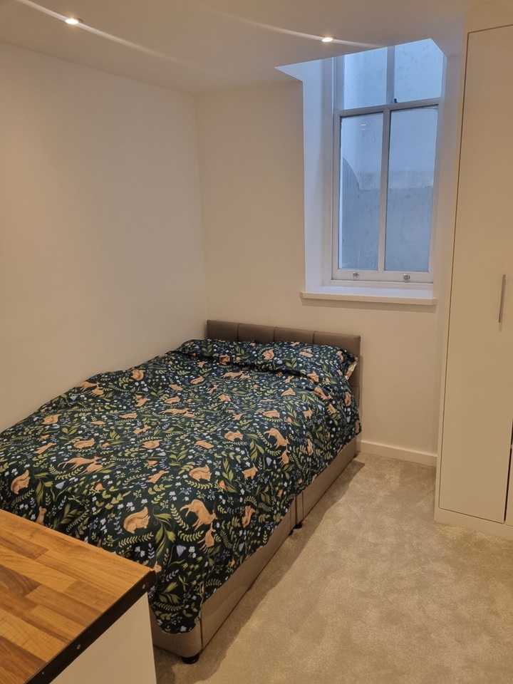 Se14 6Ty - 3 Bed Flat, New Cross Rd, SE14 - To Rent Now for £2,500.00 p/m