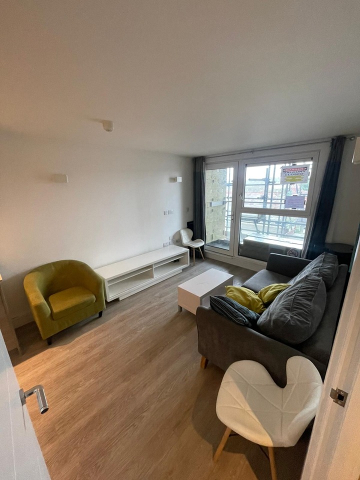 Edgware - 1 Bed Flat, Premier House, HA8 - To Rent Now for £1,850.00 p/m