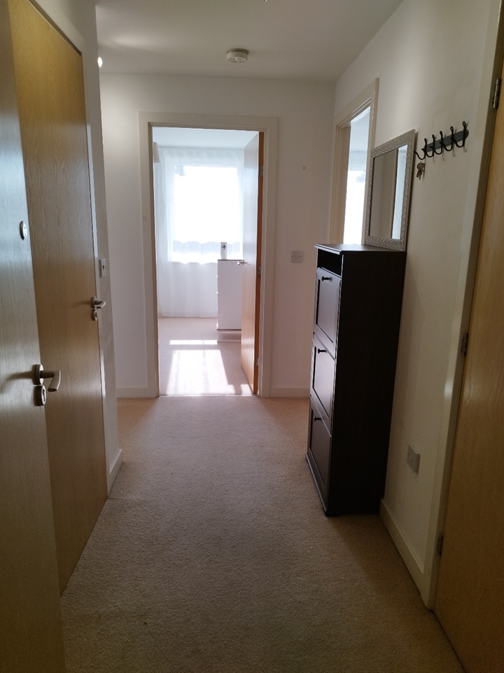 Slough - 2 Bed Flat, Quadrivium Point, SL1 - To Rent Now for £1,400.00 p/m