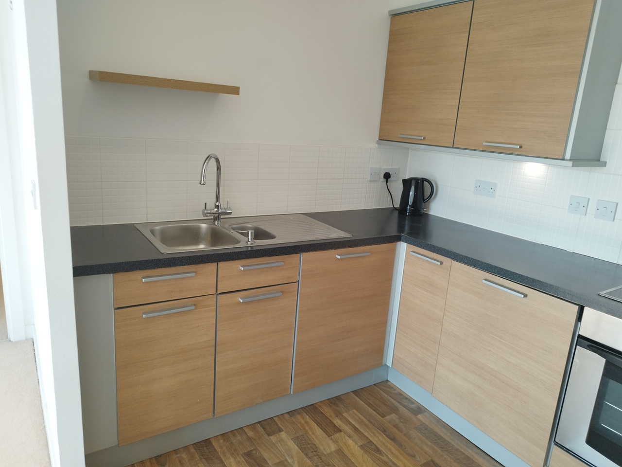 Slough - 2 Bed Flat, Quadrivium Point, SL1 - To Rent Now for £1,400.00 p/m