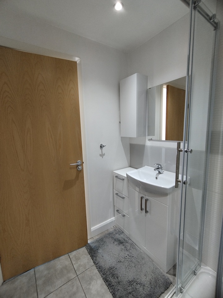 Slough - 2 Bed Flat, Quadrivium Point, SL1 - To Rent Now for £1,400.00 p/m