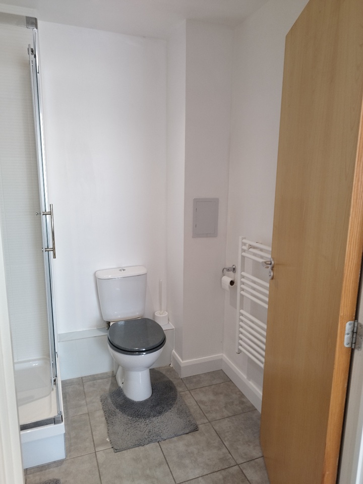 Slough - 2 Bed Flat, Quadrivium Point, SL1 - To Rent Now for £1,400.00 p/m