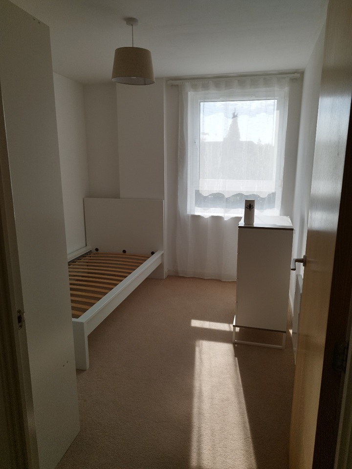 Slough - 2 Bed Flat, Quadrivium Point, SL1 - To Rent Now for £1,400.00 p/m