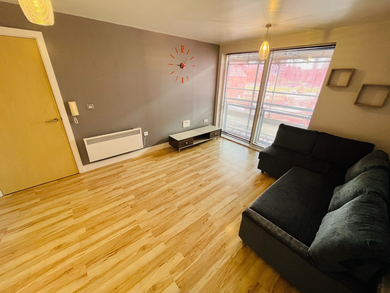 Manchester - 1 Bed Flat, Water Street, M3 - To Rent Now for £1,150.00 p/m
