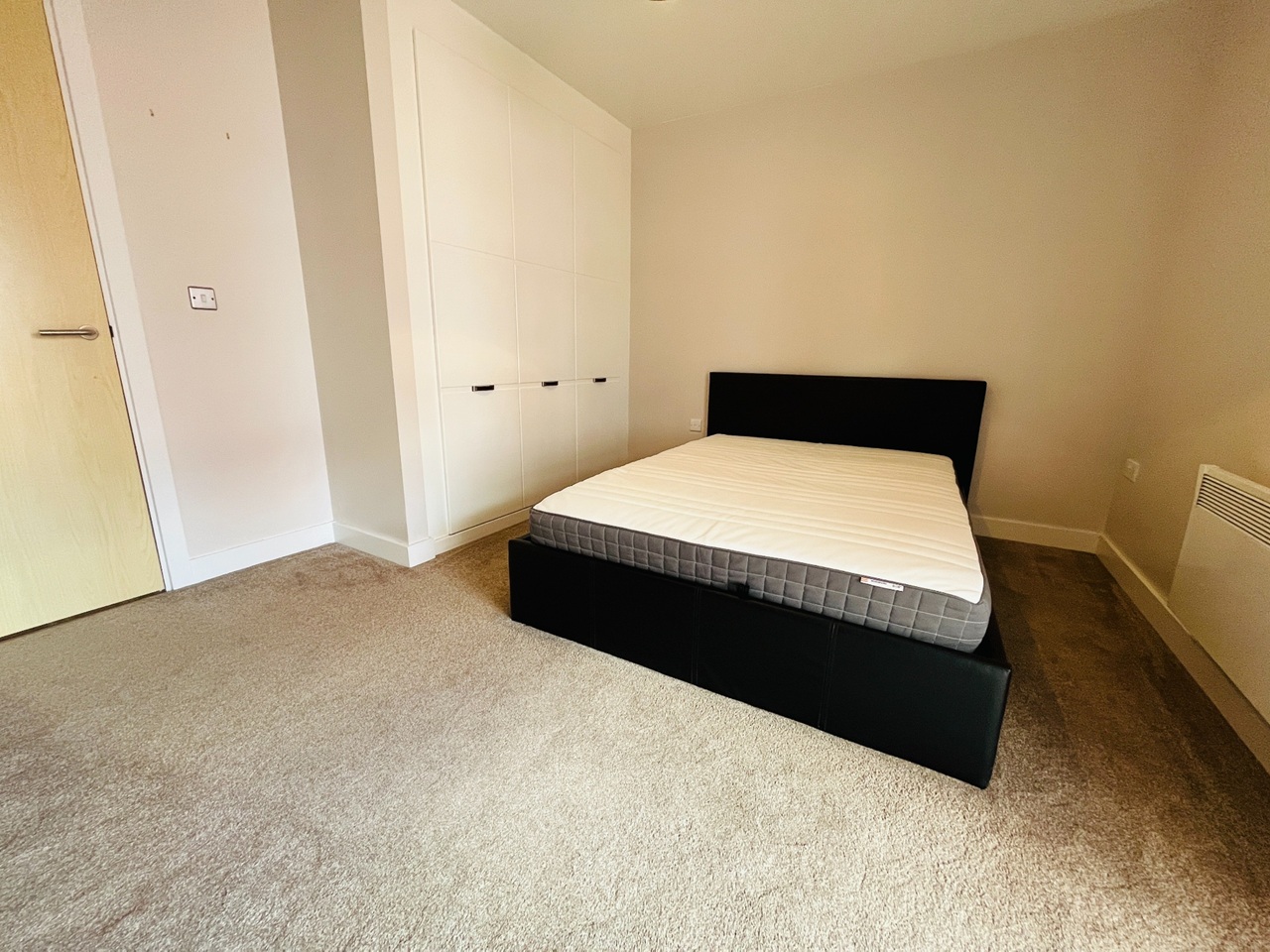 Manchester - 1 Bed Flat, Water Street, M3 - To Rent Now for £1,150.00 p/m