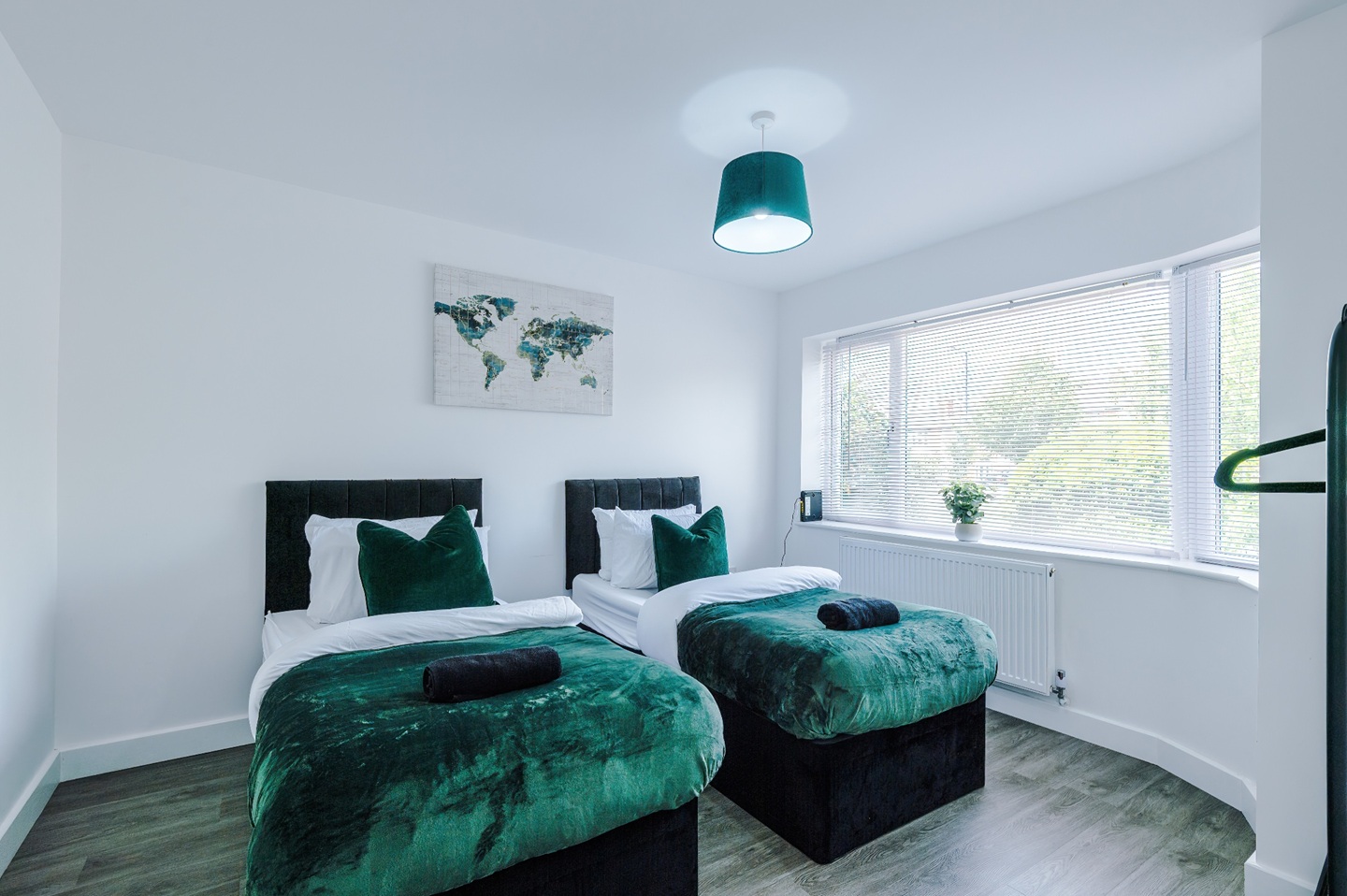 Quinton - 4 Bed Semi-Detached House, Ridgacre Road, B32 - To Rent Now for £3,725.00 p/m