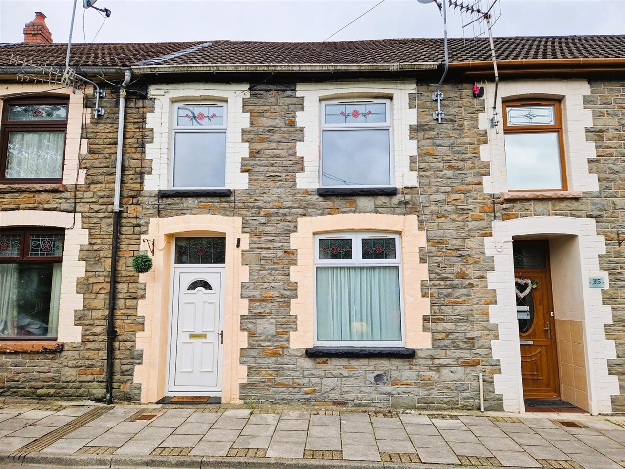 Ferndale - 3 Bed Terraced House, Middle Terrace, CF43 - To Rent Now for ...