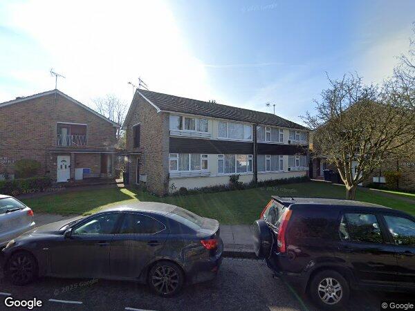 N12 8Su - 2 Bed Maisonette, Dunbar Court, N12 - To Rent Now for £2,000. ...