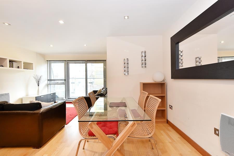London - 2 Bed Flat, Block Wharf, E14 - To Rent Now for £2,350.00 p/m