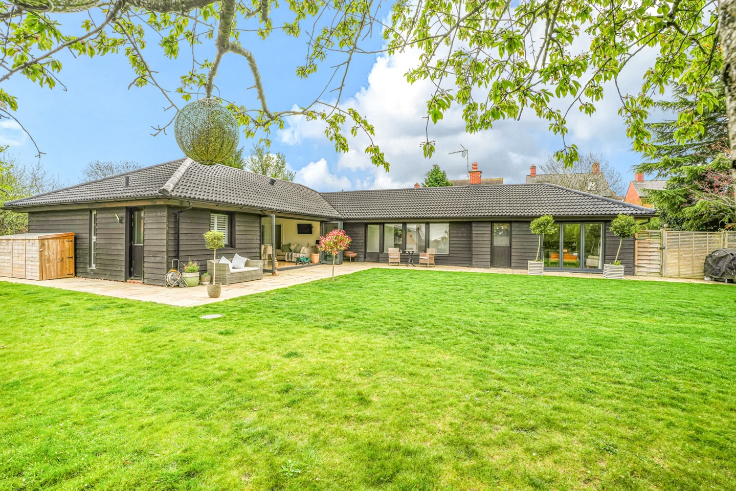 Towcester - 4 Bed Detached House, London Road, NN12 - To Rent Now for £ ...