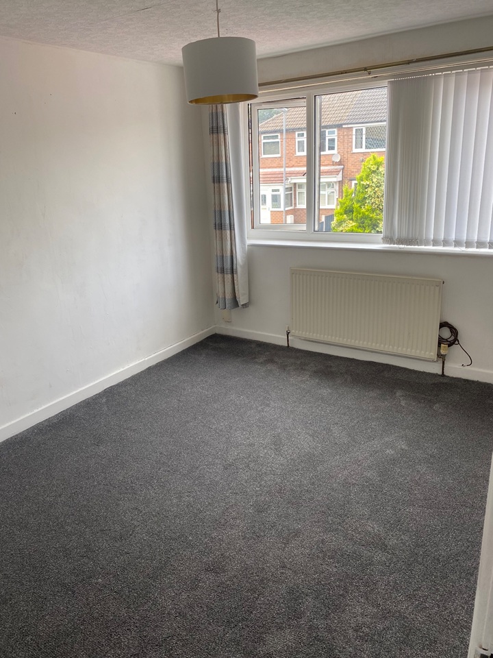 Heywood - 3 Bed Semi-Detached House, Wilson Avenue, OL10 - To Rent Now ...