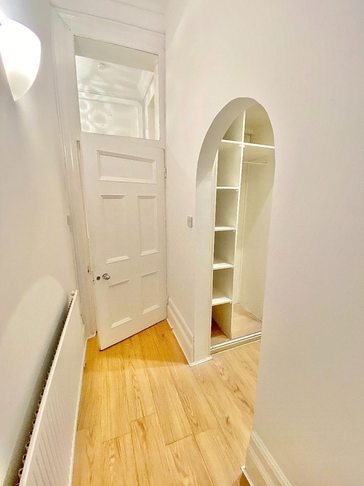 London - 2 Bed Flat, Hanover Gate Mansions, NW1 - To Rent Now for £ ...