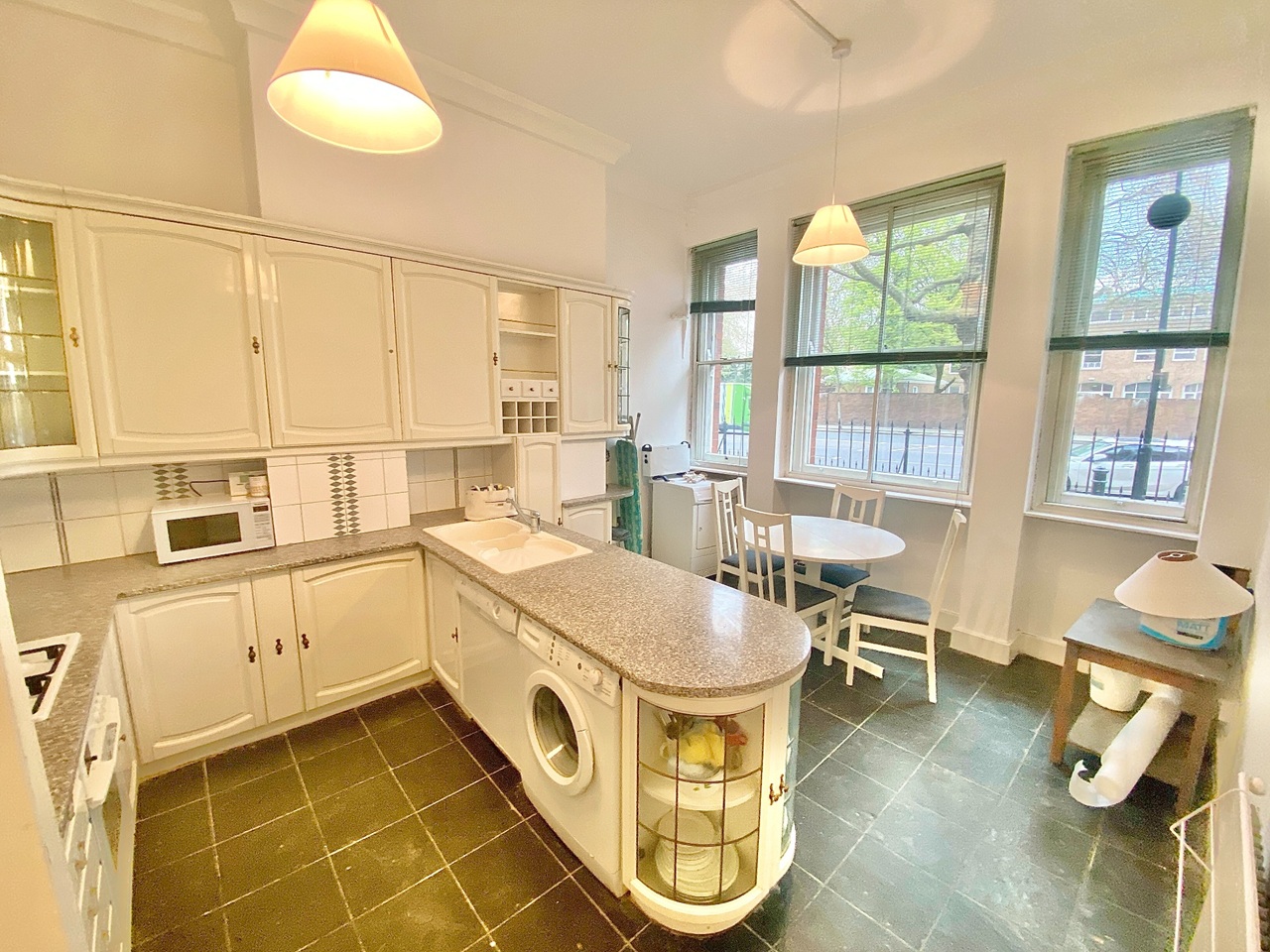 London - 2 Bed Flat, Hanover Gate Mansions, NW1 - To Rent Now for £ ...