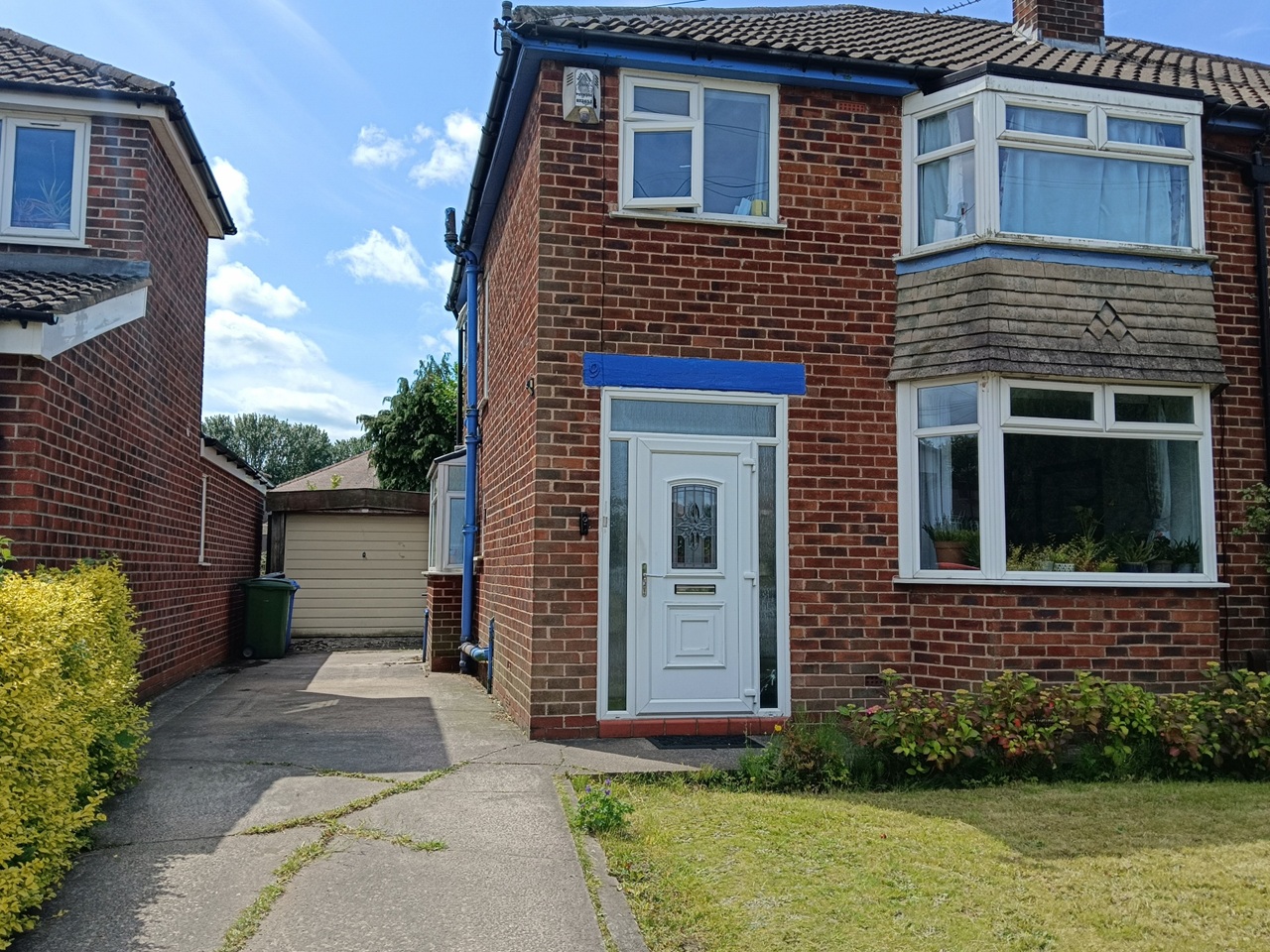 Sale - 3 Bed Semi-Detached House, Cherry Lane, M33 - To Rent Now for £ ...