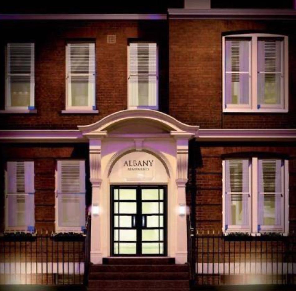 London - Studio Flat, Albany House, WC1H - To Rent Now for £1,900.00 p/m