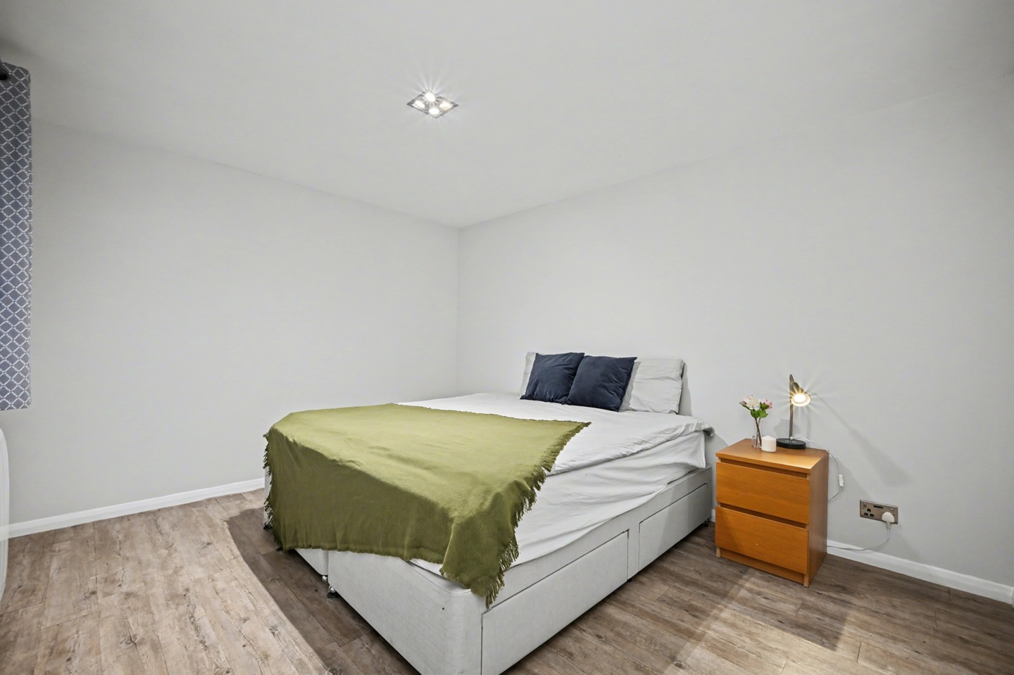 London - 2 Bed Flat, Dobson House, SE14 - To Rent Now for £1,799.00 p/m