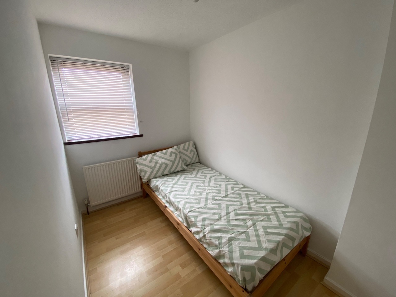 Lower Earley, Reading - 2 Bed End Terrace, Chilcombe Way, RG6 - To Rent ...