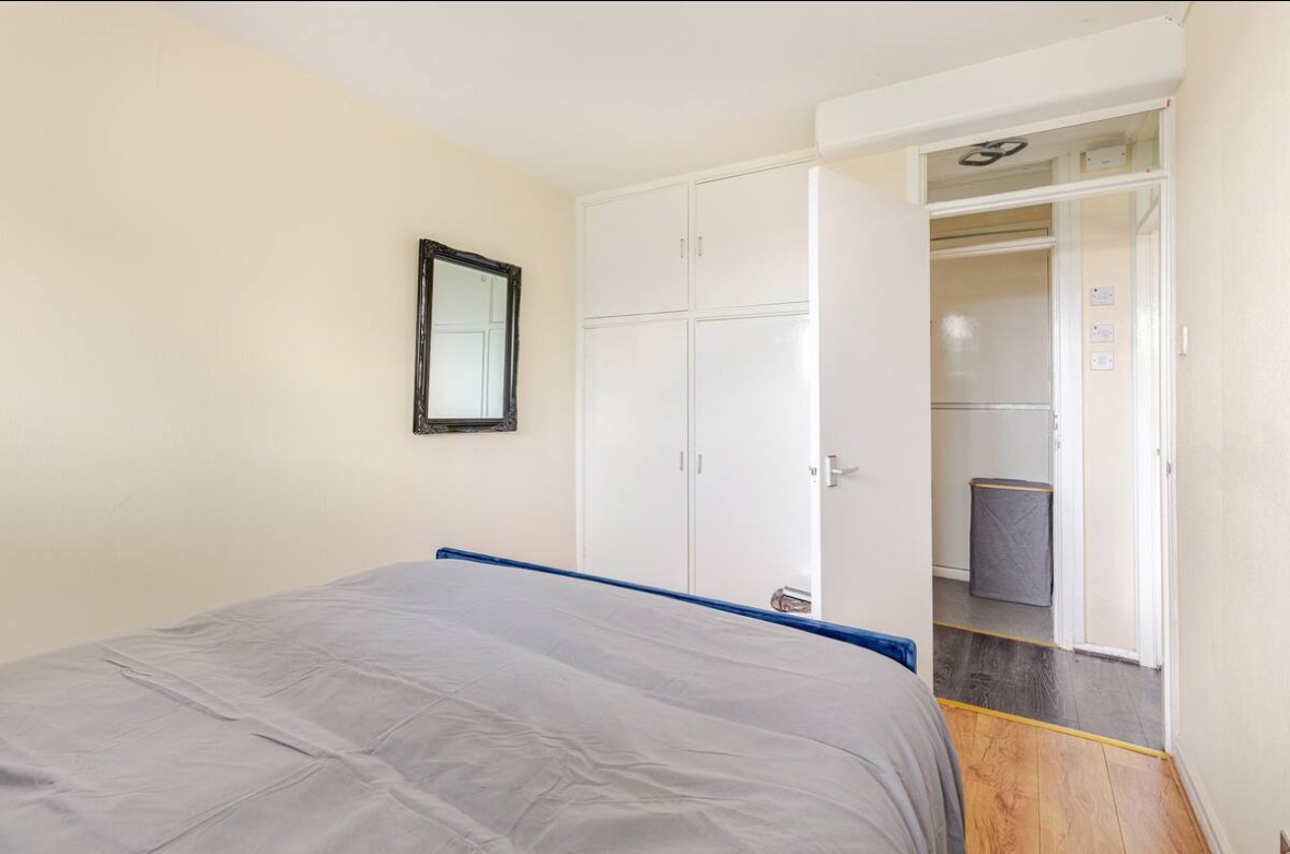 Manchester - 1 Bed Flat, Fulton Court, M15 - To Rent Now for £1,500.00 p/m