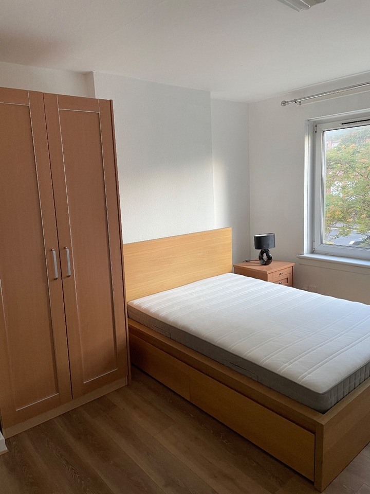 Edinburgh - 2 Bed Flat, Pilrig Street, EH6 - To Rent Now for £1,500.00 p/m
