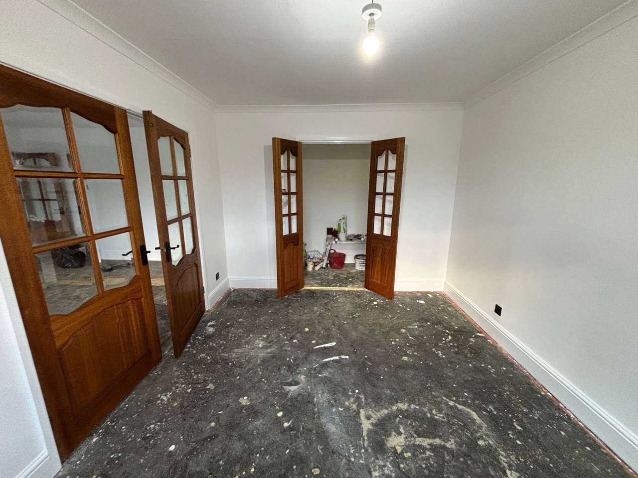 Salford - 3 Bed Flat, Squires Court, M5 - To Rent Now for £1,300.00 p/m