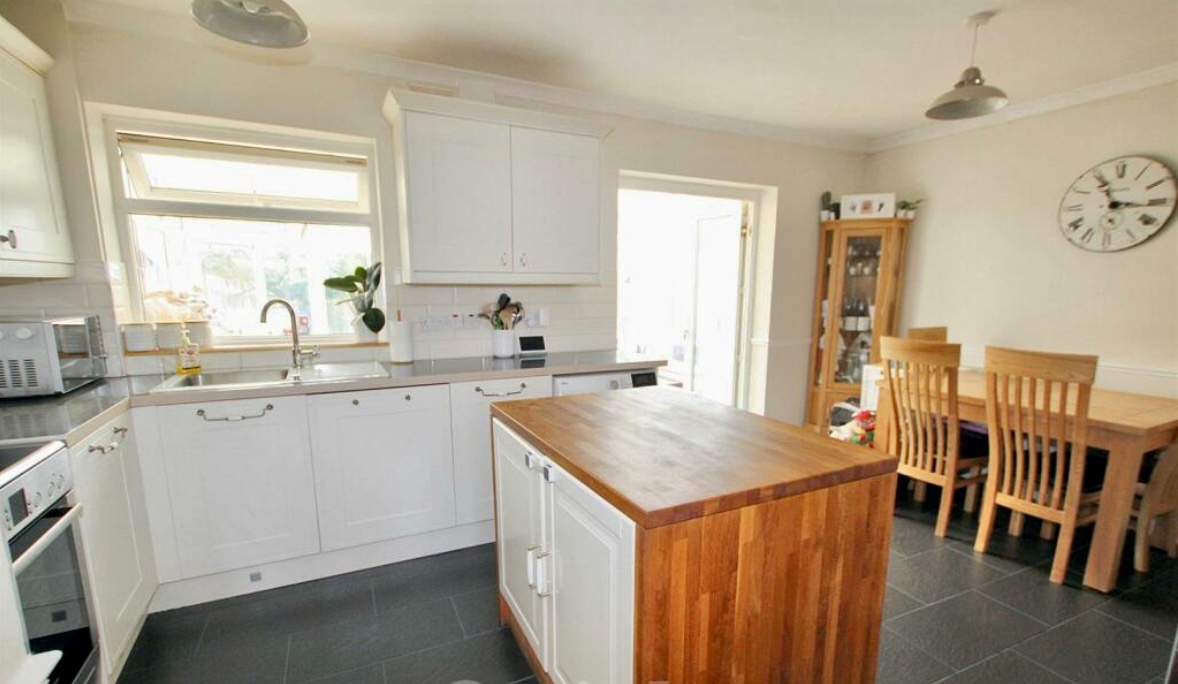 Billericay - 3 Bed Semi-Detached House, Atridge Chase, CM12 - To Rent ...