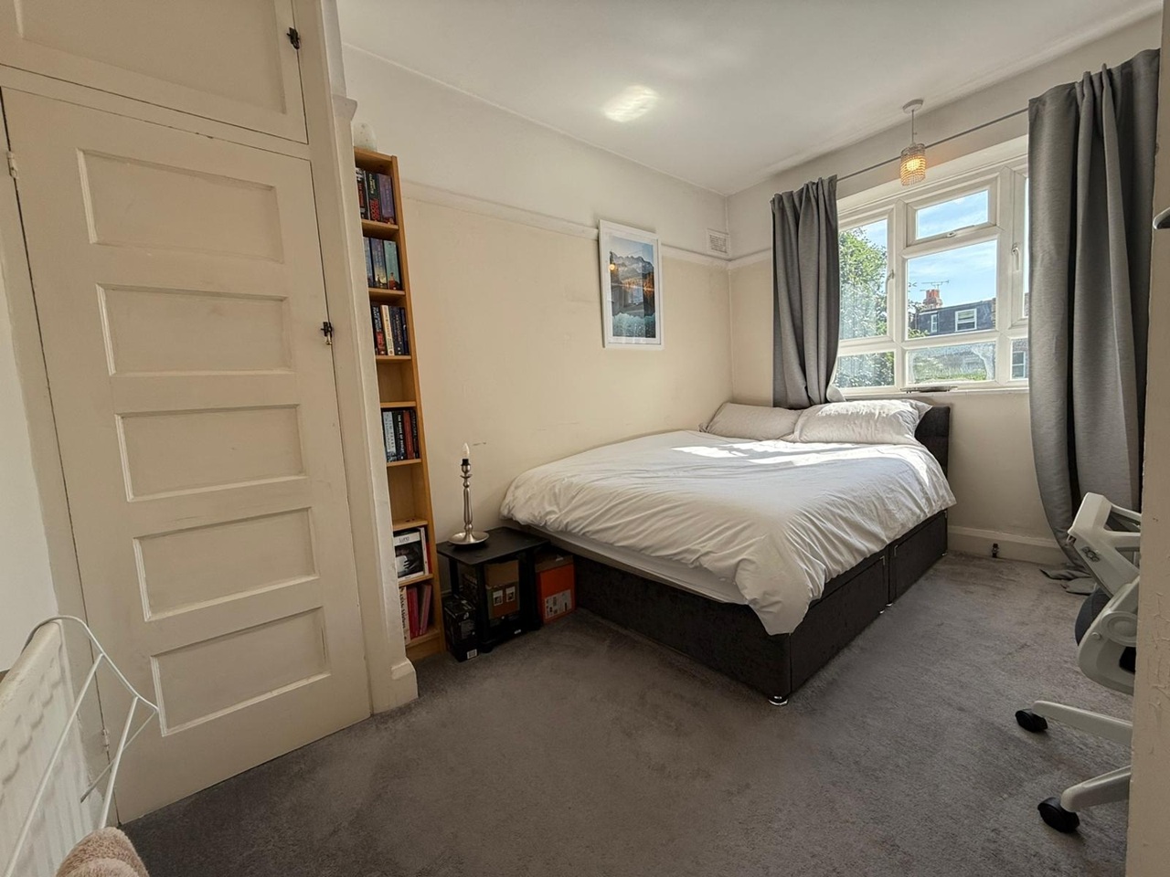 London - 2 Bed Flat, Burntwood Court, SW17 - To Rent Now for £1,800.00 p/m