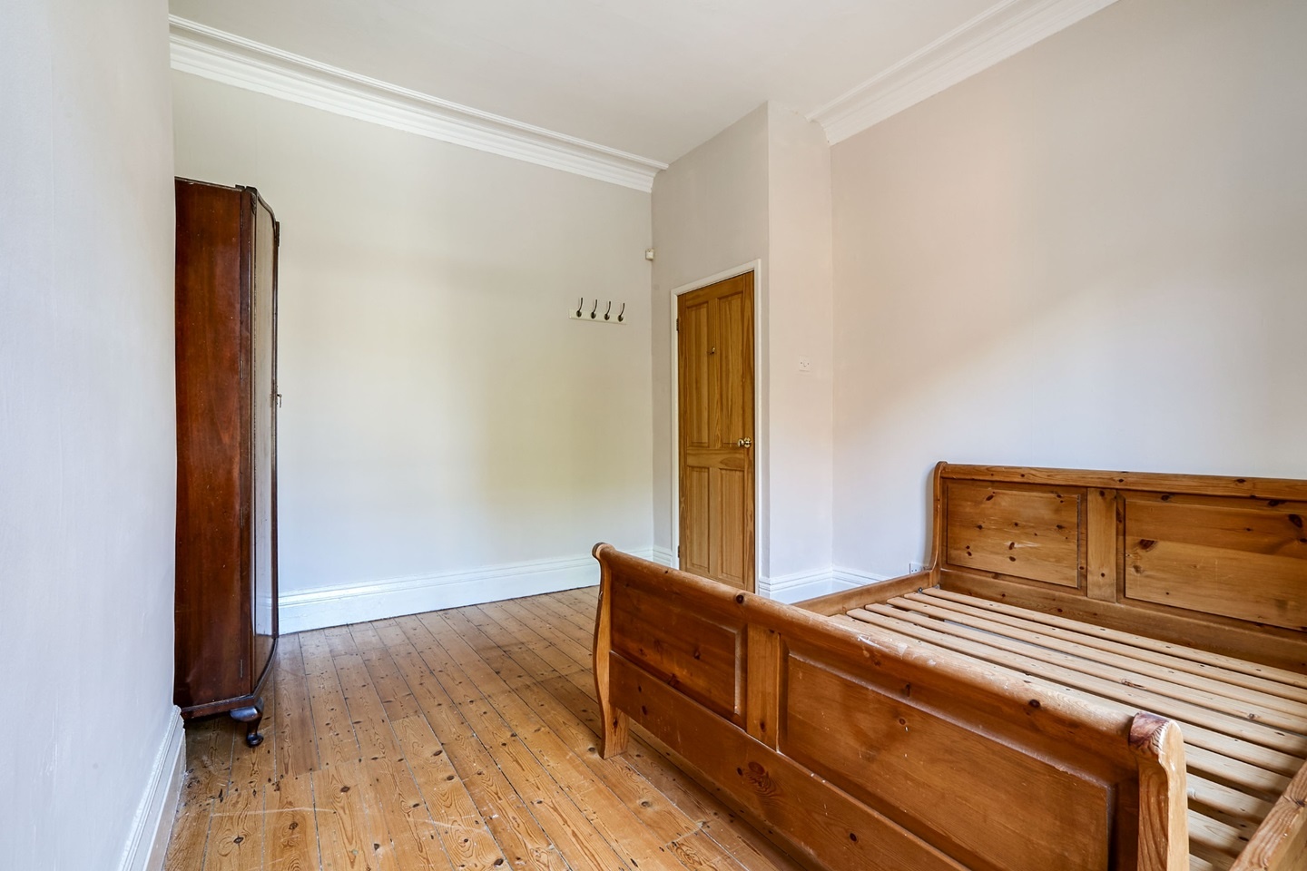 Kirkstall, Leeds - 1 Bed Flat, Park Mount, LS5 - To Rent Now for £950.00 p/m