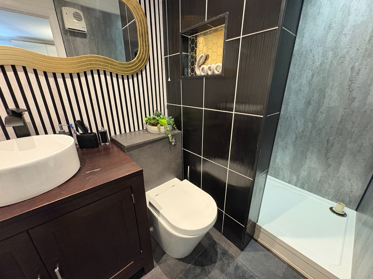 Norwich - Studio Flat, Earlham Road, NR2 - To Rent Now for £1,000.00 p/m