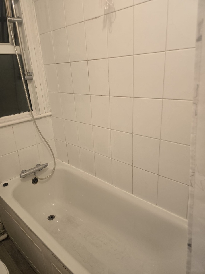 London - 2 Bed Flat, Farmilo Road, E17 - To Rent Now for £1,750.00 p/m