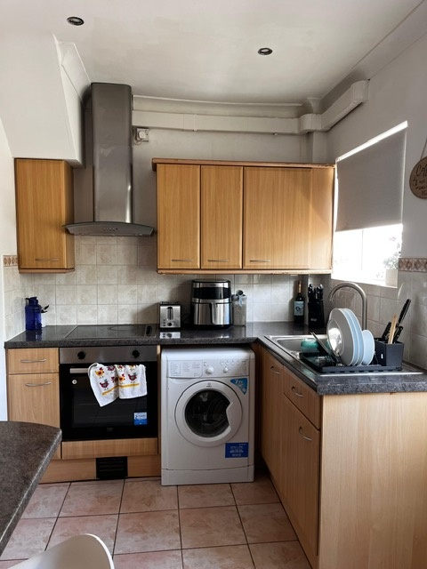 Reading - 2 Bed Semi-Detached House, Cardiff Road, RG1 - To Rent Now ...
