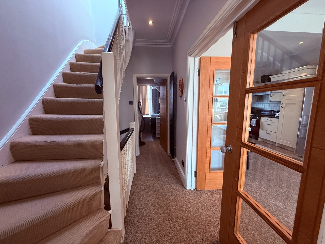 London - 3 Bed Flat, Avonmore Road, W14 - To Rent Now for £3,600.00 p/m