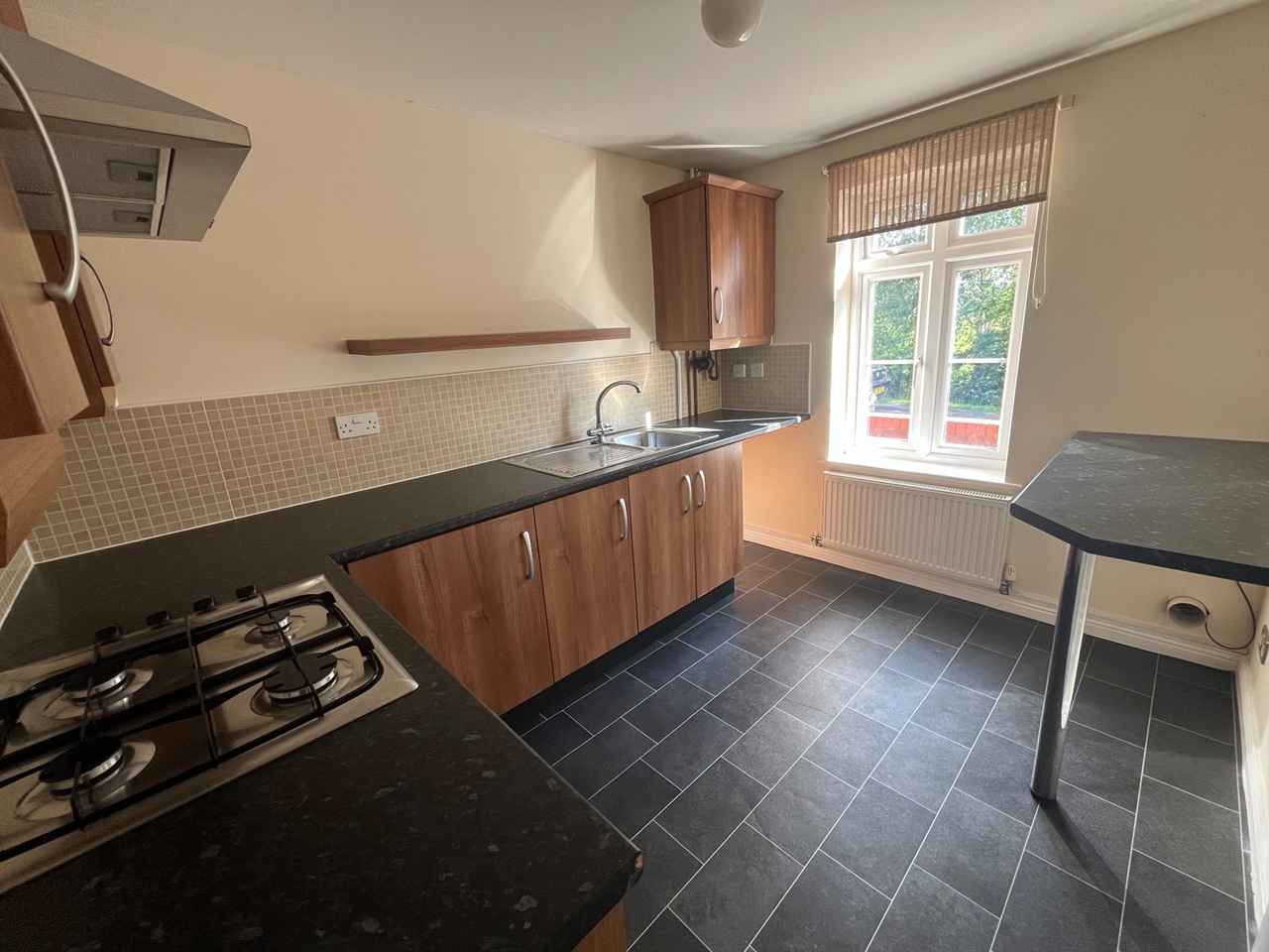 Stoke-On-Trent - 3 Bed Semi-Detached House, Waverley Drive, ST6 - To Rent Now for £975.00 p/m