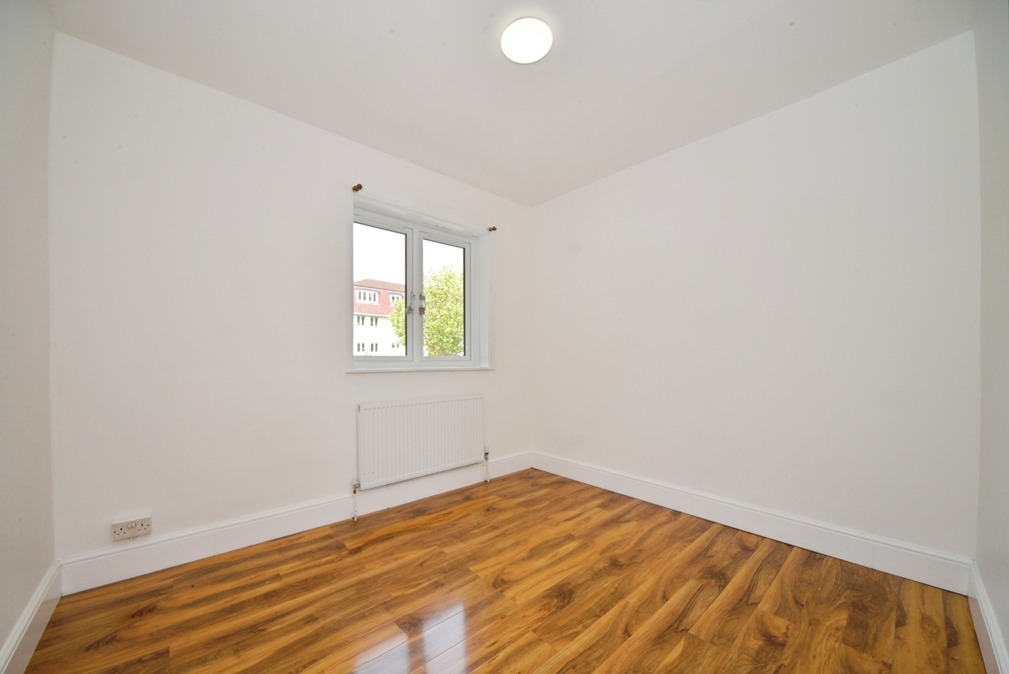 Bromley - 3 Bed Semi-Detached House, Downham Way, BR1 - To Rent Now for ...