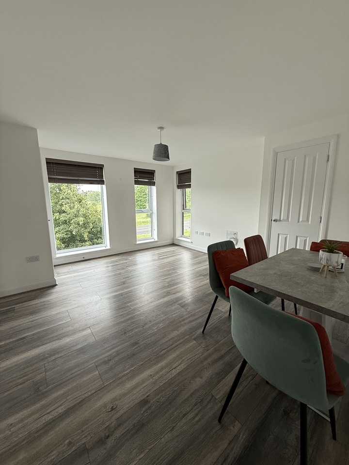 Bristol - Room in a Shared Flat, Hengrove Way, BS4 - To Rent Now for £ ...