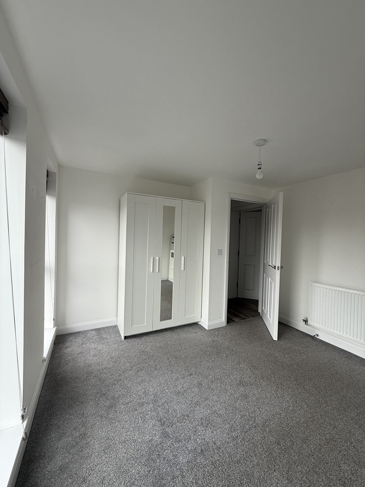 Bristol - Room in a Shared Flat, Hengrove Way, BS4 - To Rent Now for £ ...