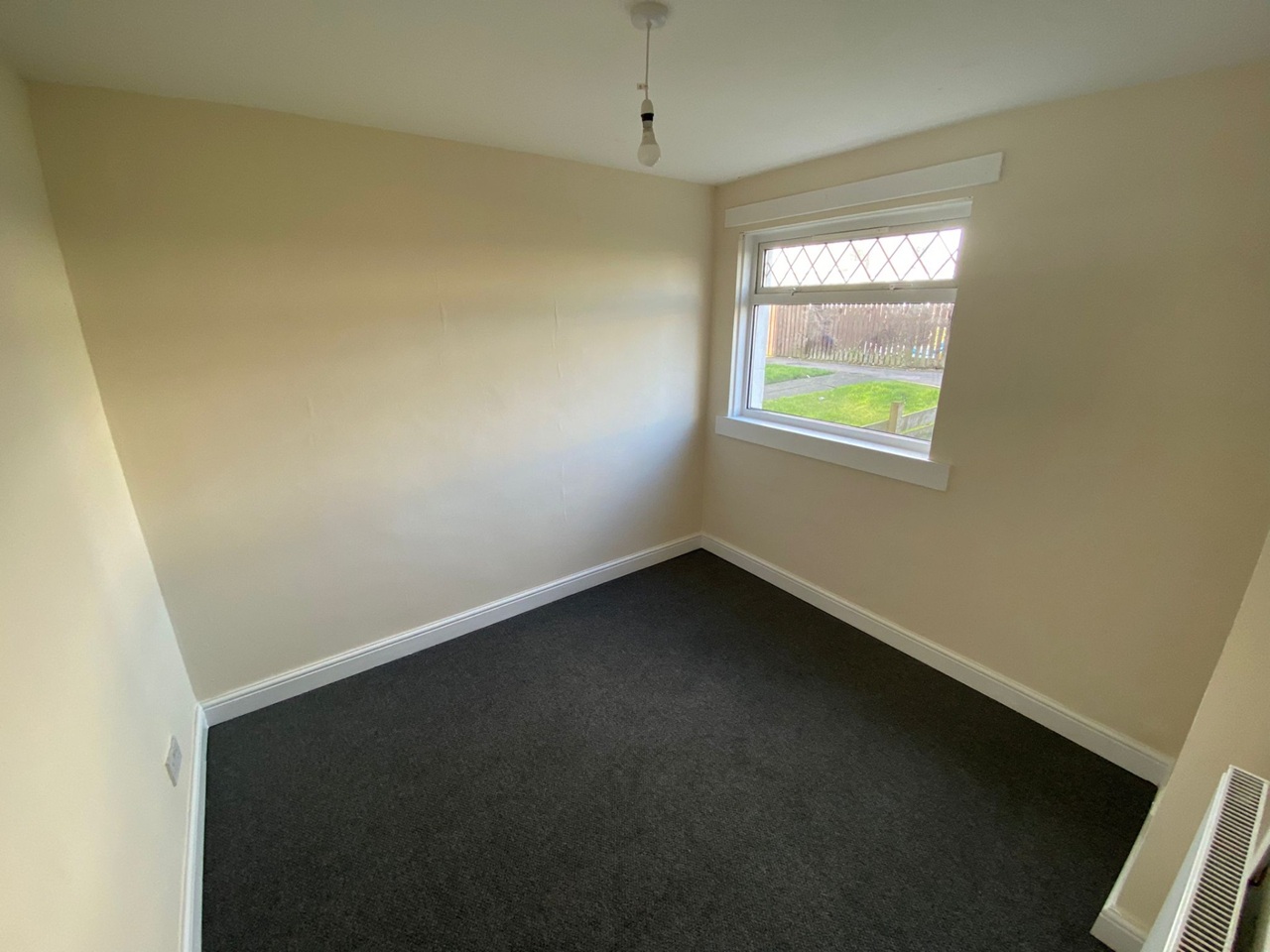 Kilwinning - 4 Bed End Terrace, Cambusdoon Place, KA13 - To Rent Now ...