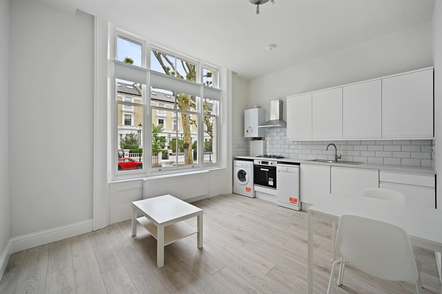 London - 1 Bed Flat, Bassett Road, W10 - To Rent Now for £1,856.66 p/m
