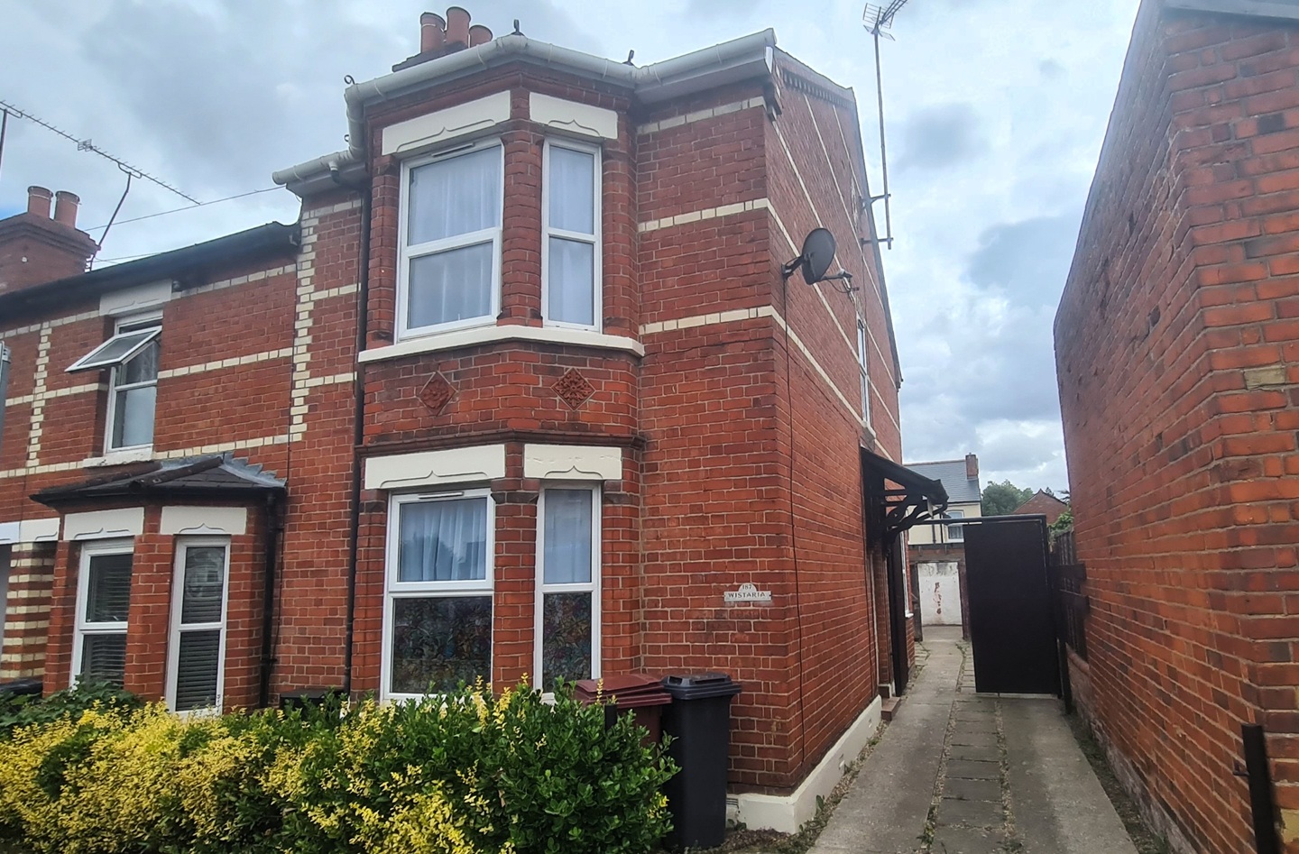 Reading - 3 Bed Semi-Detached House, Cranbury Road, RG30 - To Rent Now ...
