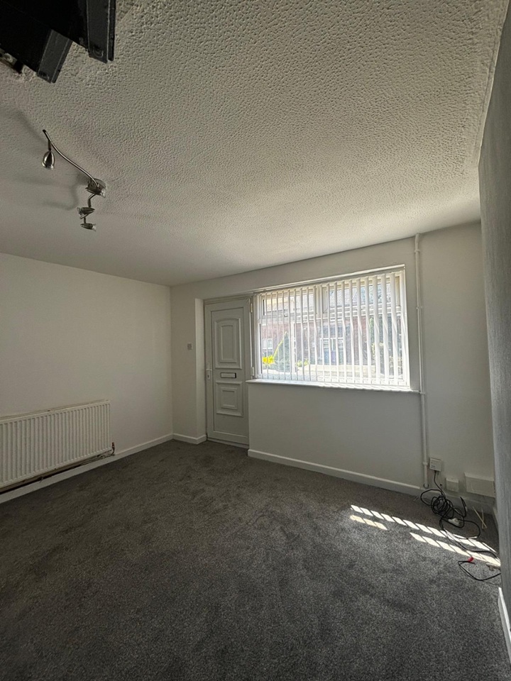 Tuebrook, Liverpool - 2 Bed Semi-Detached House, New Road, L13 - To ...