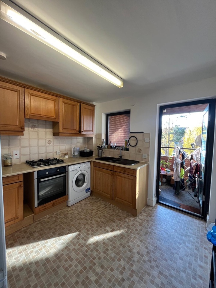 North Harrow - 2 Bed Flat, Sapphire Court, HA1 - To Rent Now for £1,500 ...