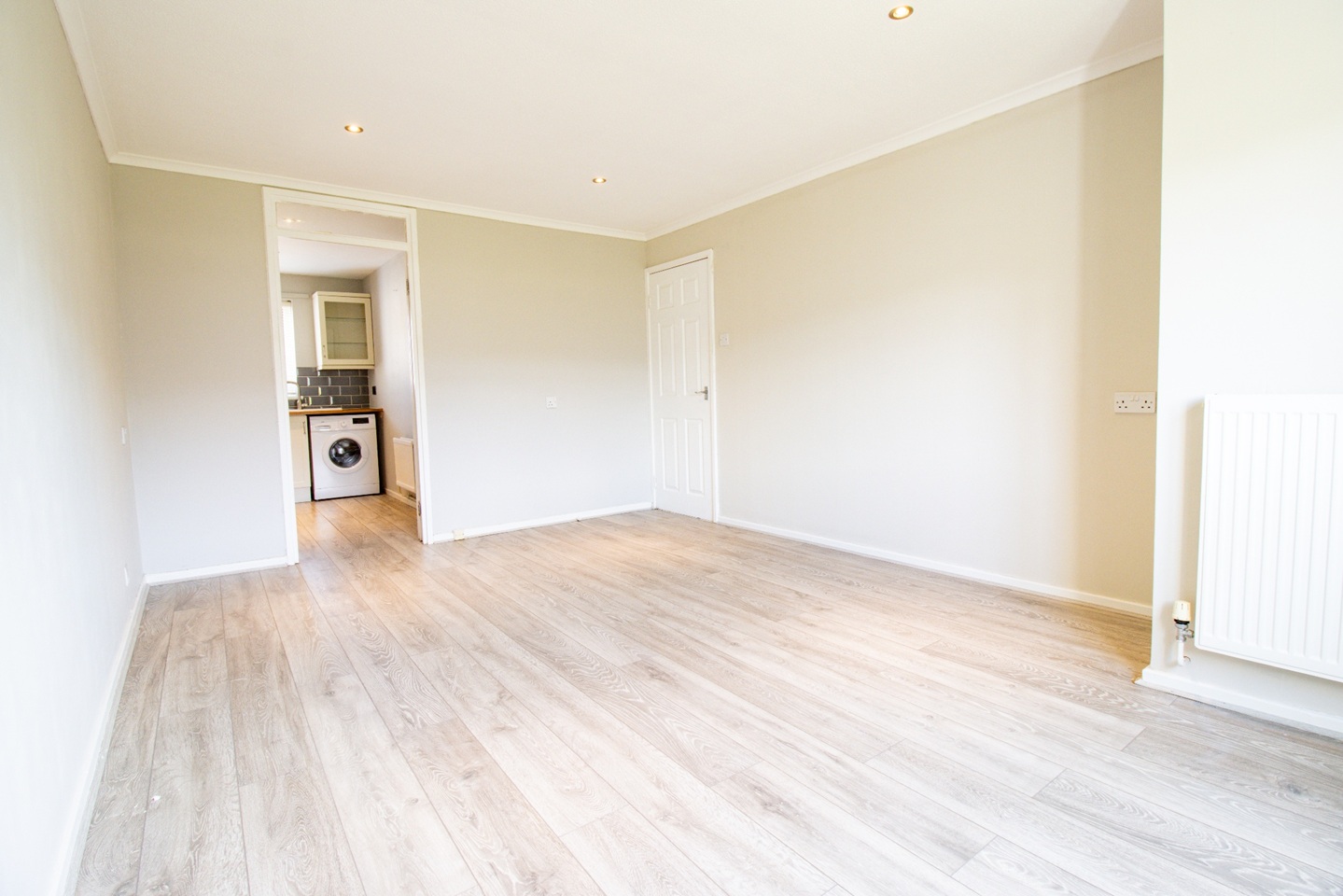 Sidcup - 1 Bed Flat, Pollard Walk, DA14 - To Rent Now for £1,300.00 p/m