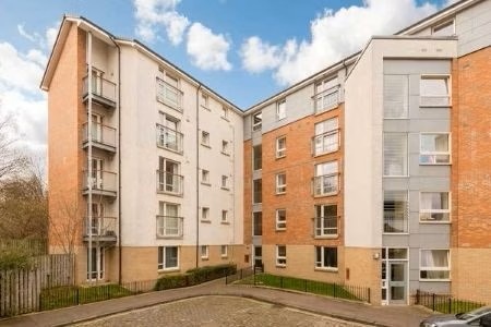 Edinburgh - 4 Bed Flat, Duff Street, EH11 - To Rent Now for £2,750.00 p/m