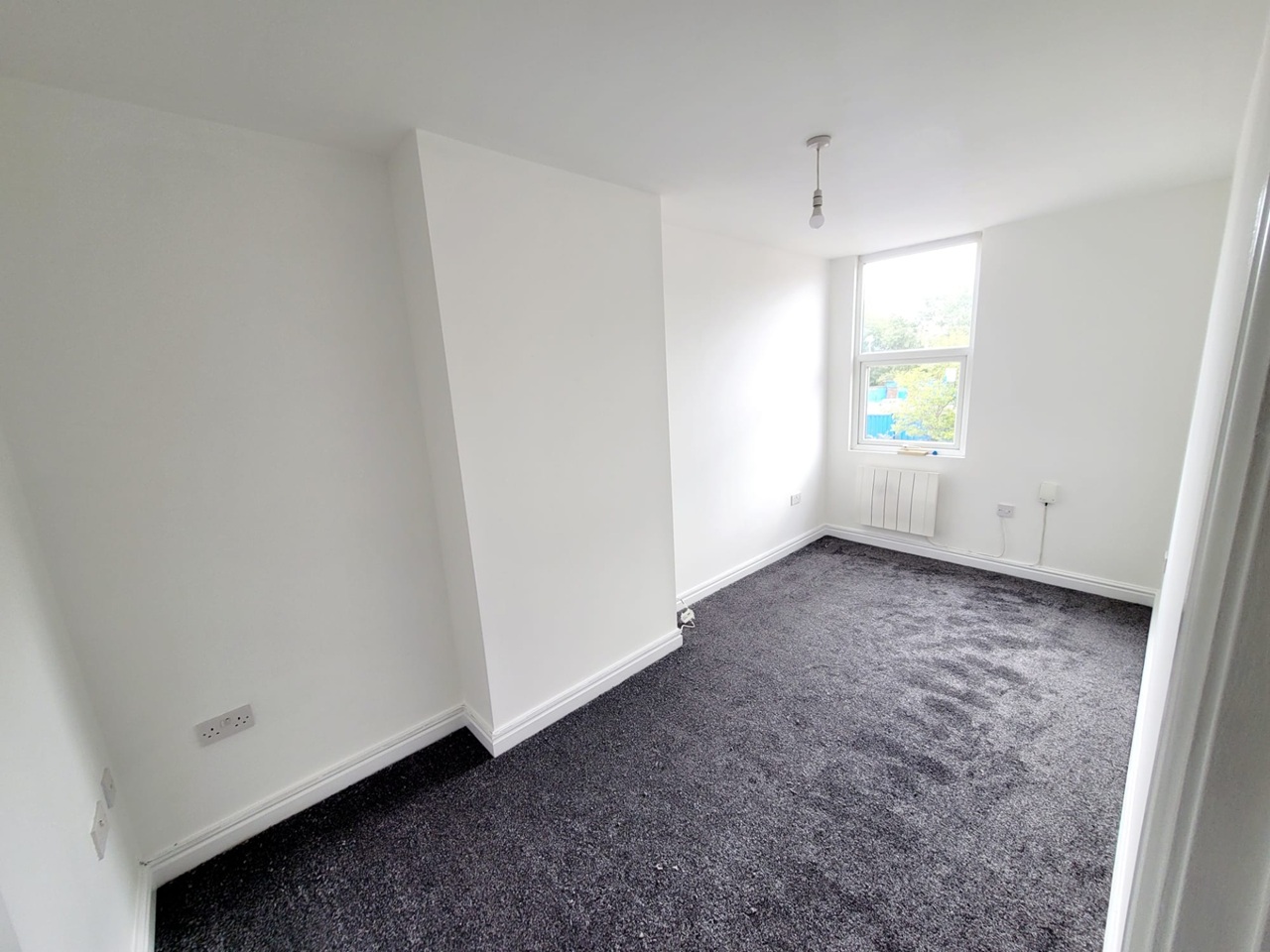 Cadishead, Manchester - 2 Bed Flat, Liverpool Road, M44 - To Rent Now ...
