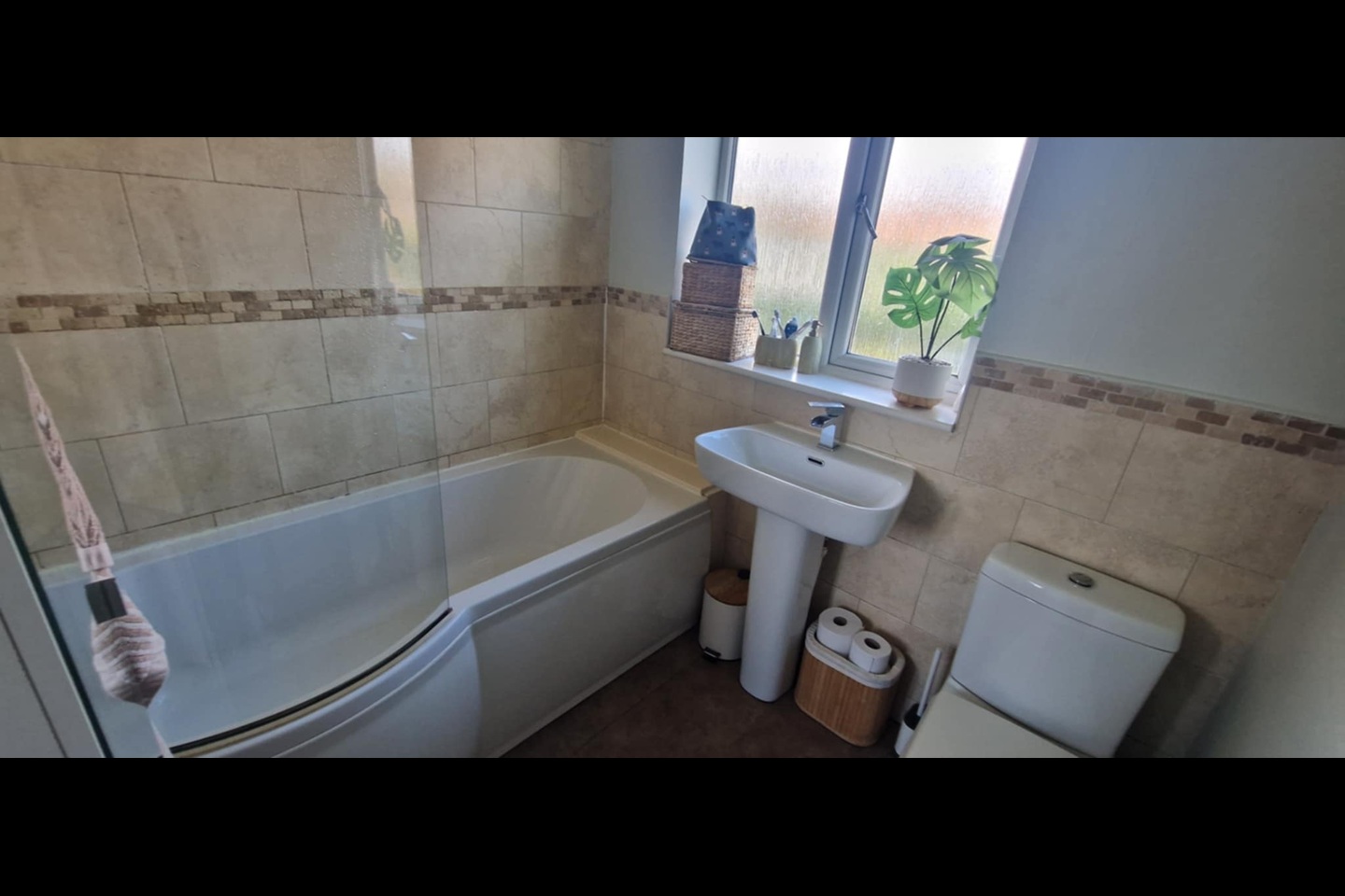 Stockport - 4 Bed Semi-Detached House, Hurdsfield Road, SK2 - To Rent ...