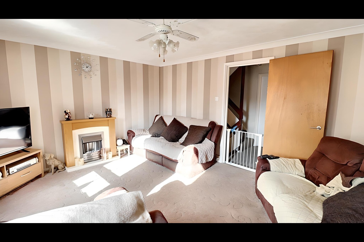 Orton Goldhay, Peterborough - 5 Bed Terraced House, Medworth, PE2 - To ...
