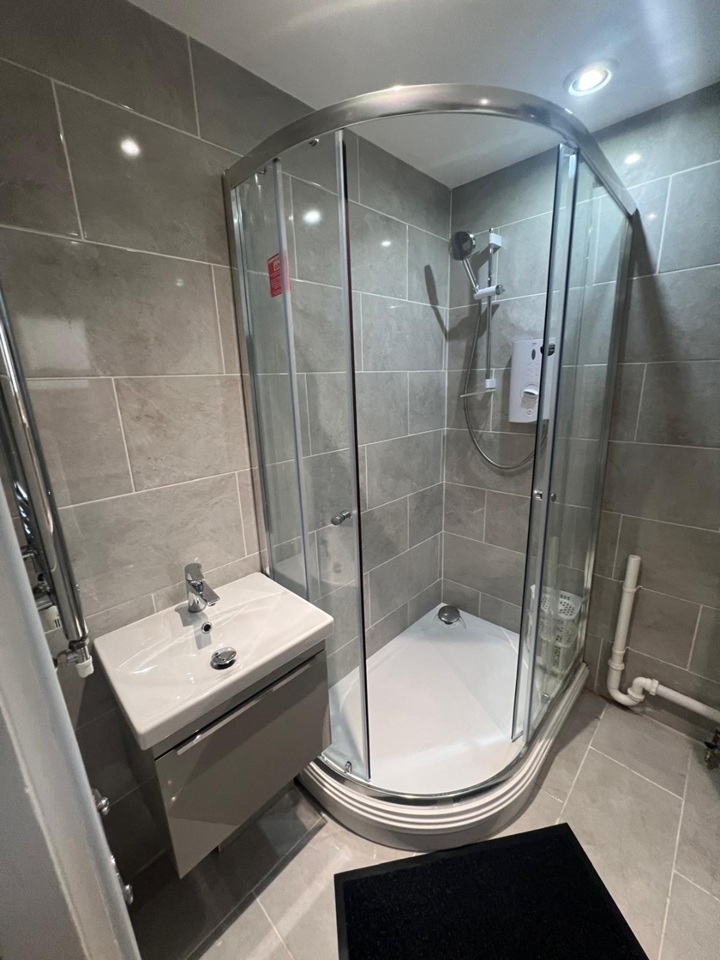Orton Goldhay, Peterborough - 5 Bed Terraced House, Medworth, PE2 - To ...