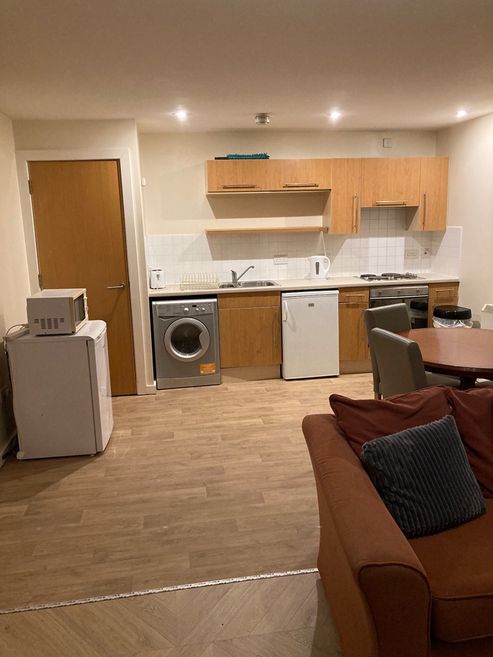 Manchester - 1 Bed Flat, Manchester, M5 - To Rent Now for £950.00 p/m