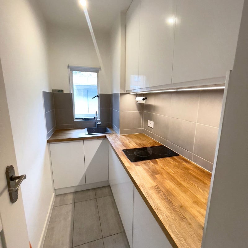 London - Room in a Shared Flat, Paramount Court, WC1E - To Rent Now for ...